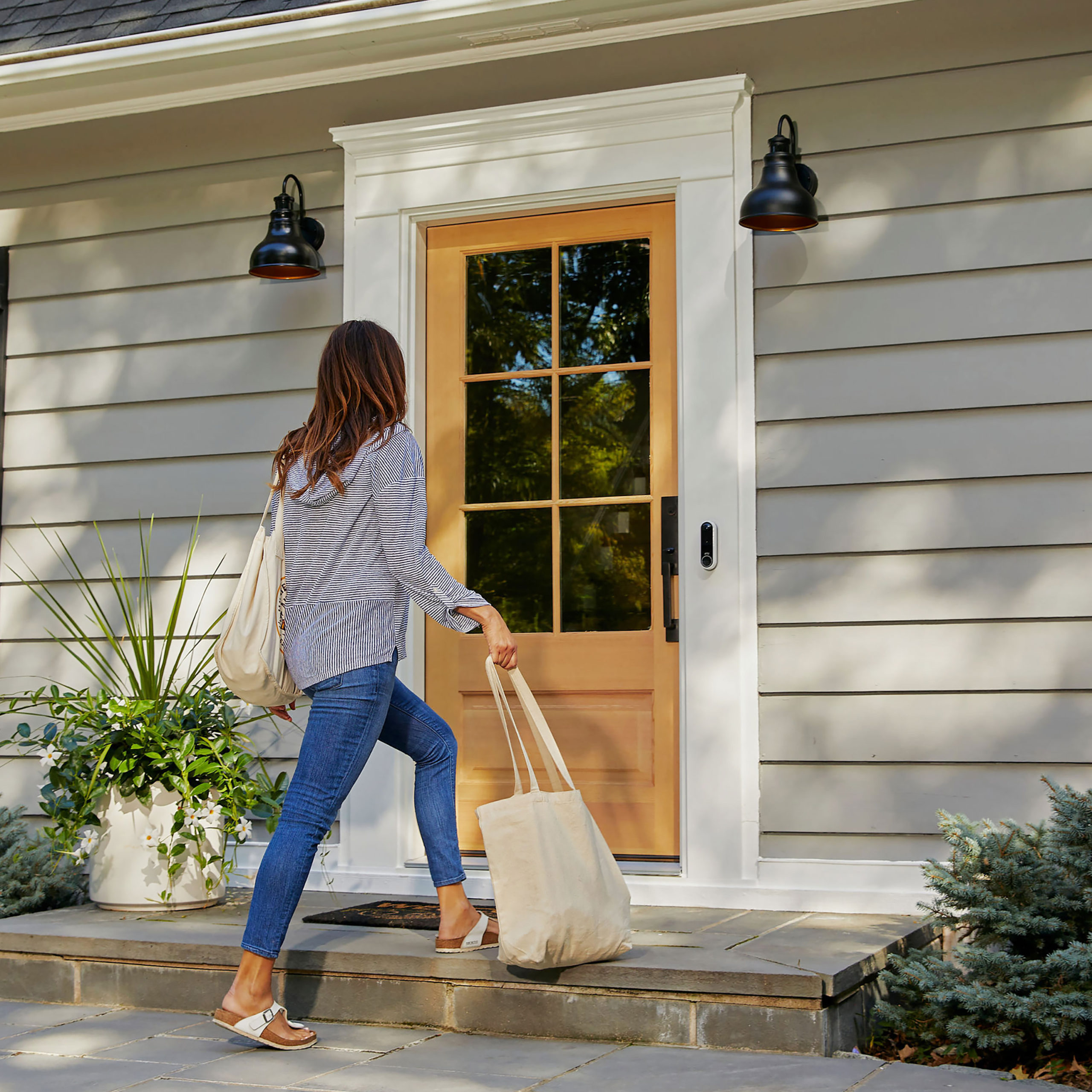 The Best (and Worst) Places to Hide a Spare Key | Arlo